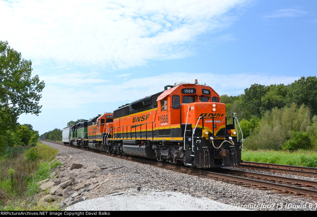 BNSF 1568